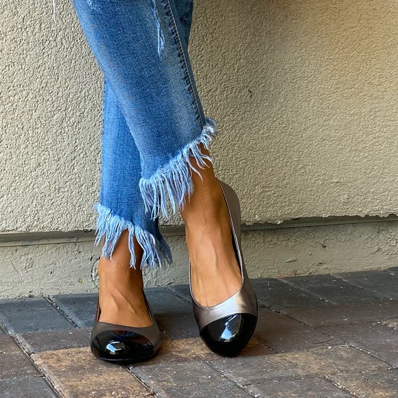 SoftWalk | Shoes | Silver Distressed Leather Cap Toe Ballerina Flats ...